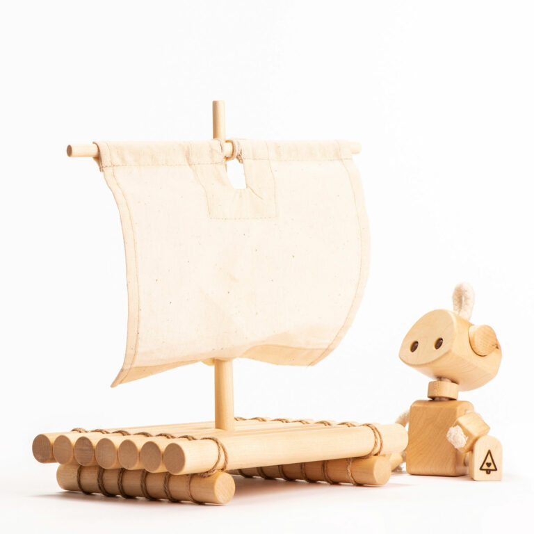 Roro The Wooden Robot Toy - Otbor Wooden Toys
